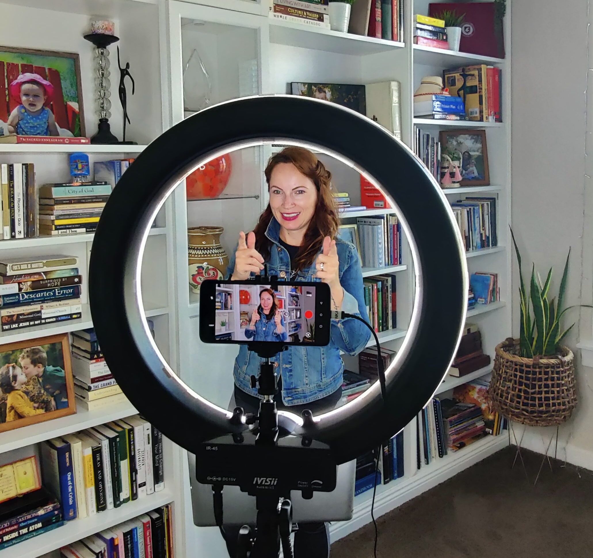 Virtual Presenter Tips for Going Live from an In-Home Studio (C.A.L.L.S.)